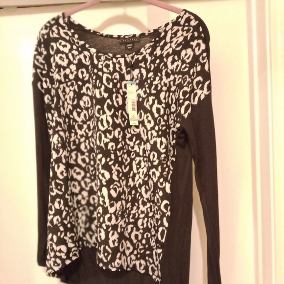 Metaphor | Tops | Metaphor Long Sleeve Black And White Boho Pattern ...
